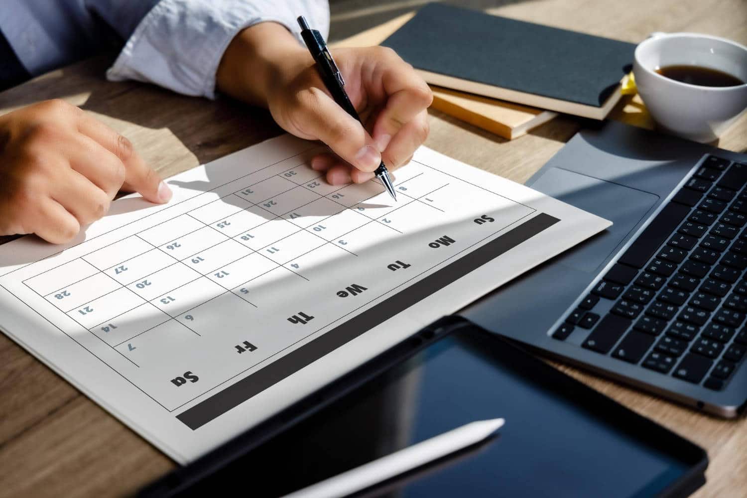 Gérer les absences de longue durée : remplacer un employé efficacement