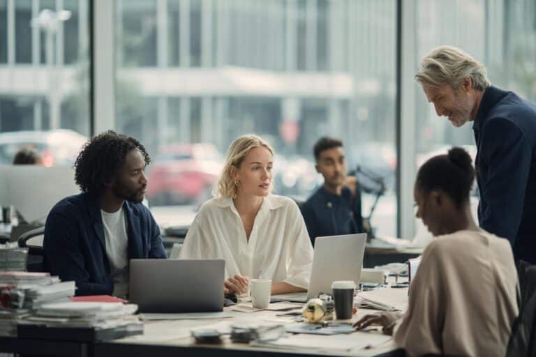 Immersion professionnelle : stages, conseils et opportunités
