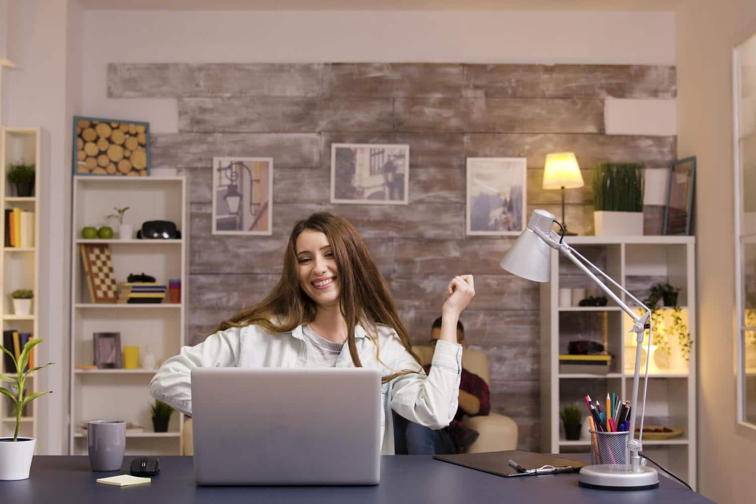 Travaillez depuis chez vous : les postes les mieux rémunérés en freelance